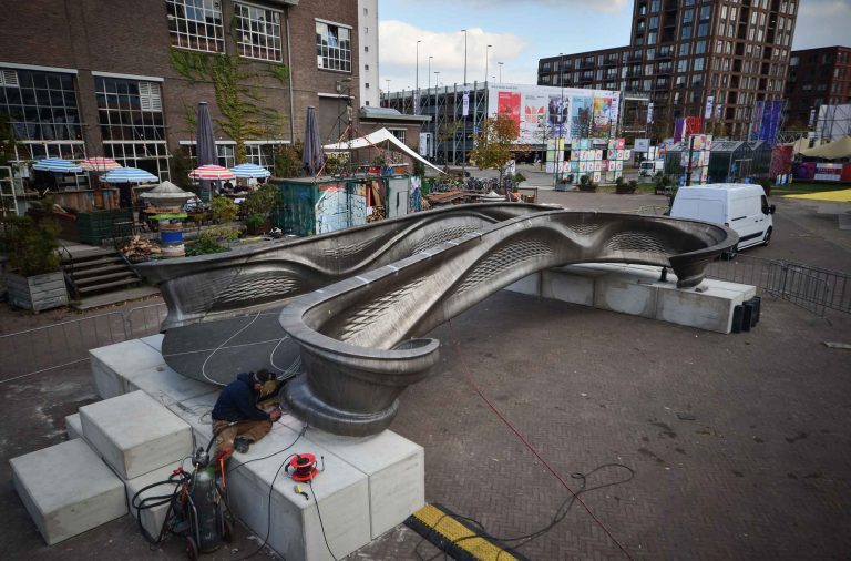 MX3D 3d Printed Steel Bridge in Amsterdam - Parametric Architecture