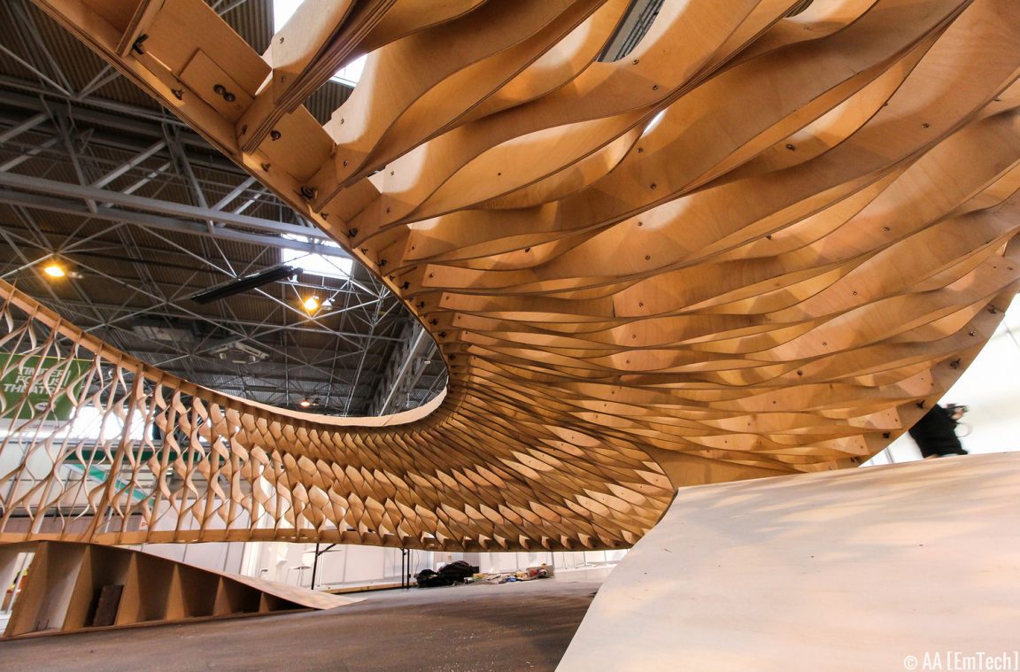 Twist by EmTech - Parametric Architecture