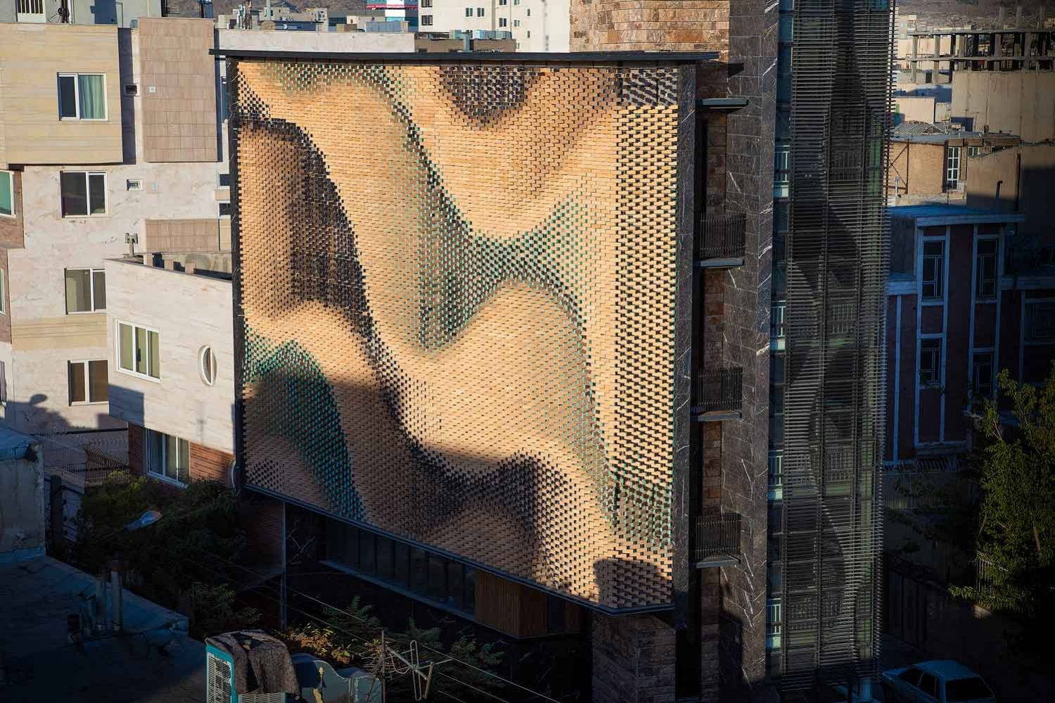 Revolving Bricks Serai - PA | Architecture and Technology