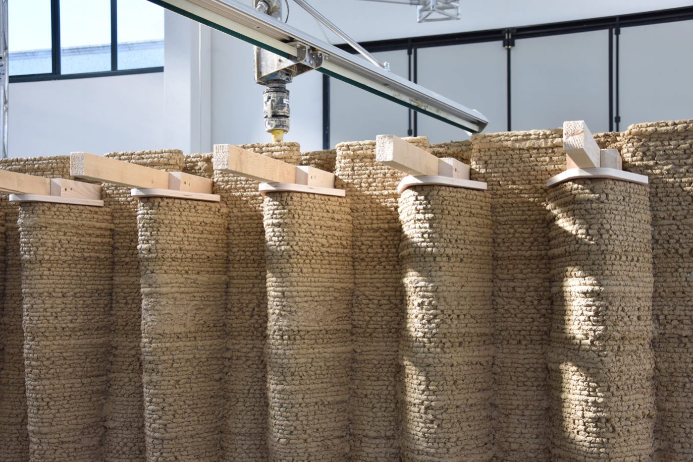3D Printed Earth Wall with Embedded Staircase