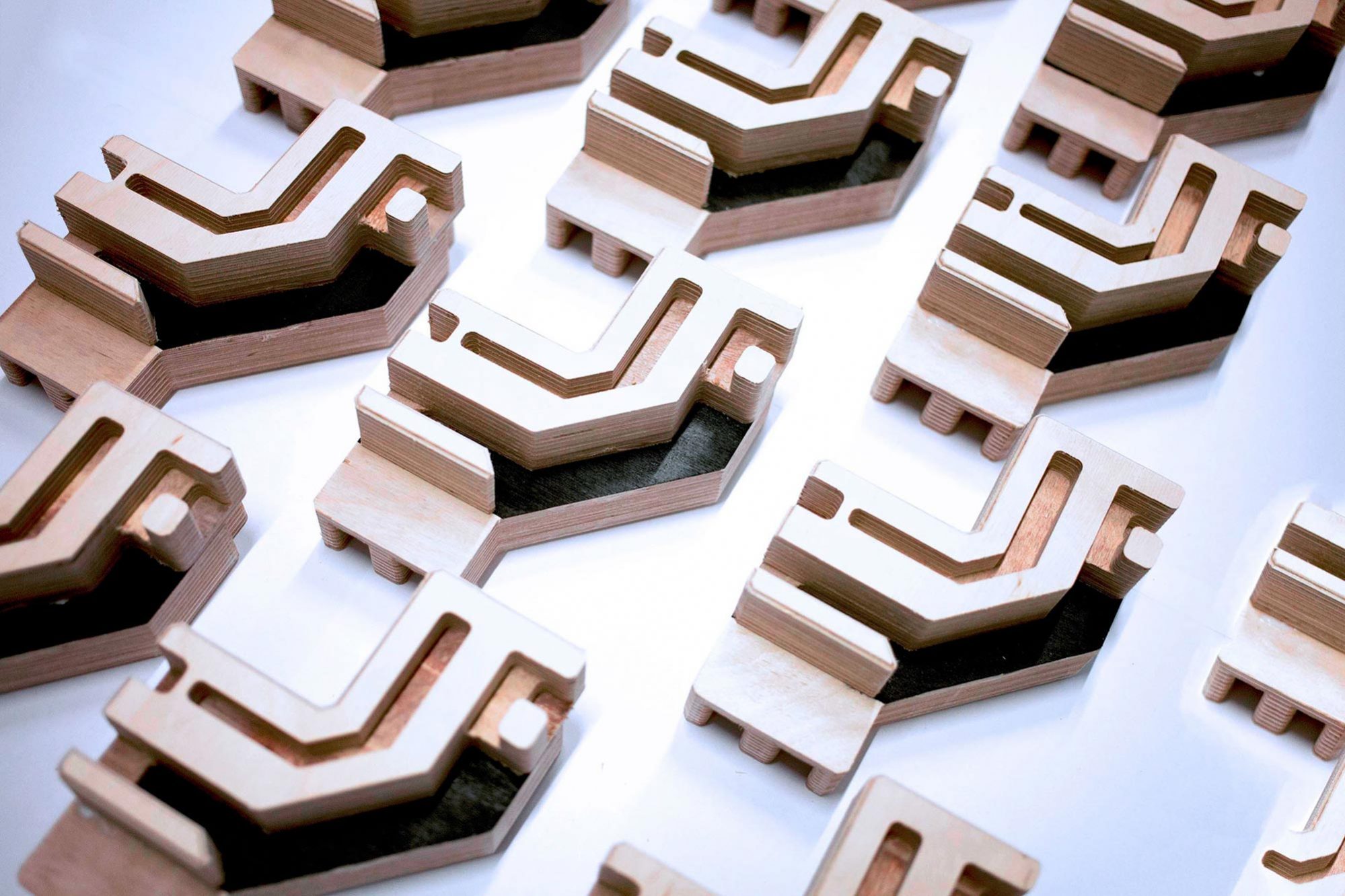 INT Chair: Robotic Building Blocks