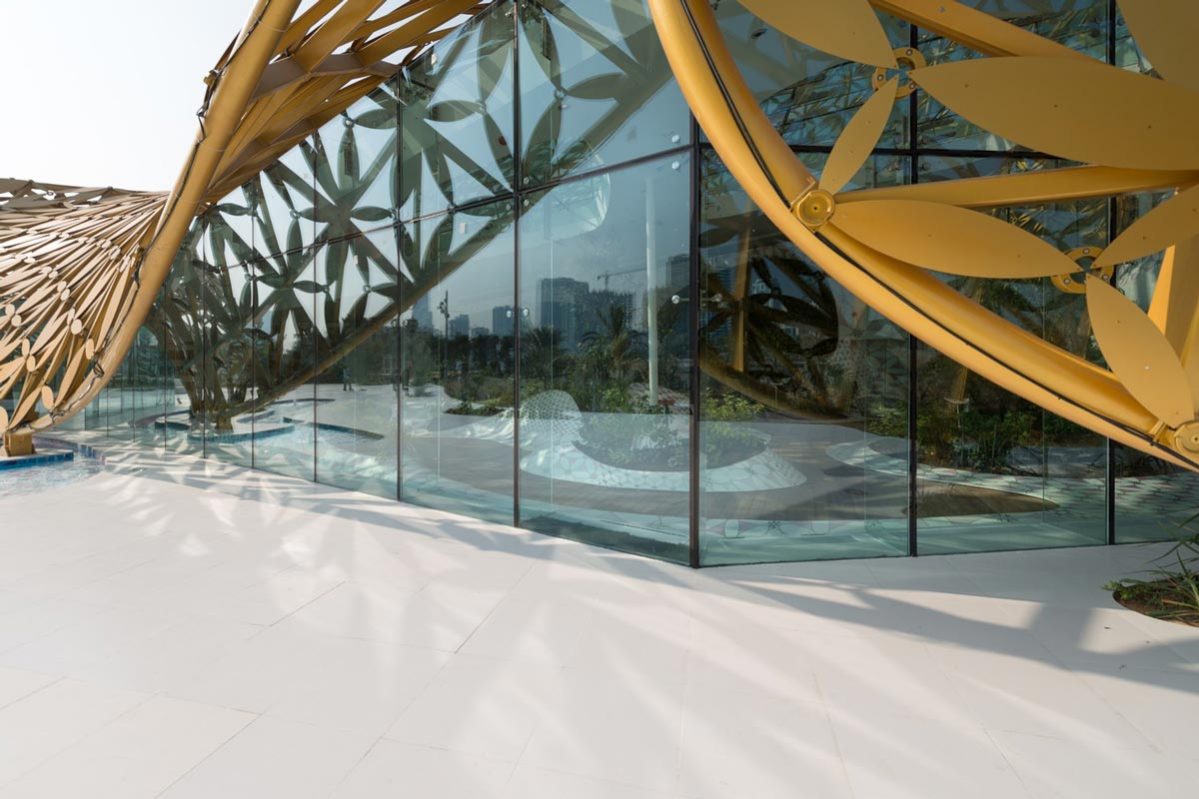 Butterfly Pavilion: A Biomorphic Shell Weaved by 3deluxe in Noor Island