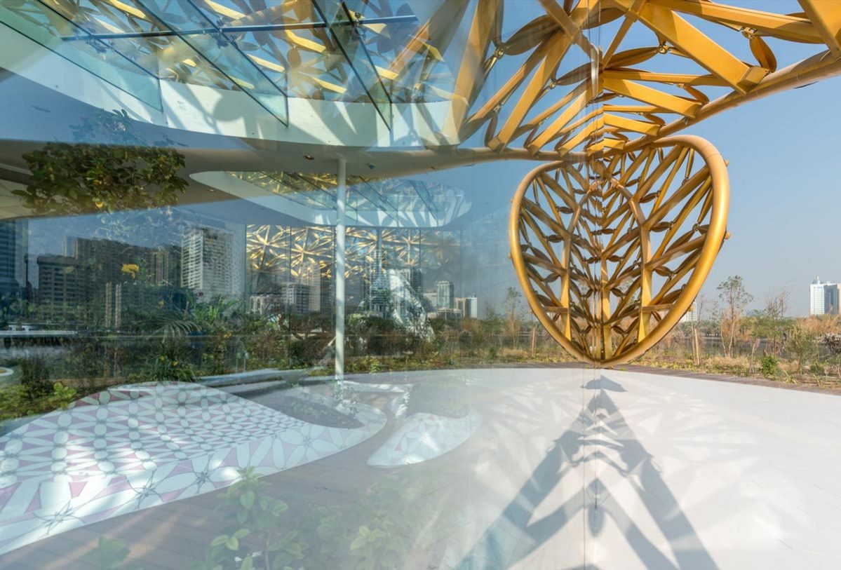 Butterfly Pavilion: A Biomorphic Shell Weaved by 3deluxe in Noor Island