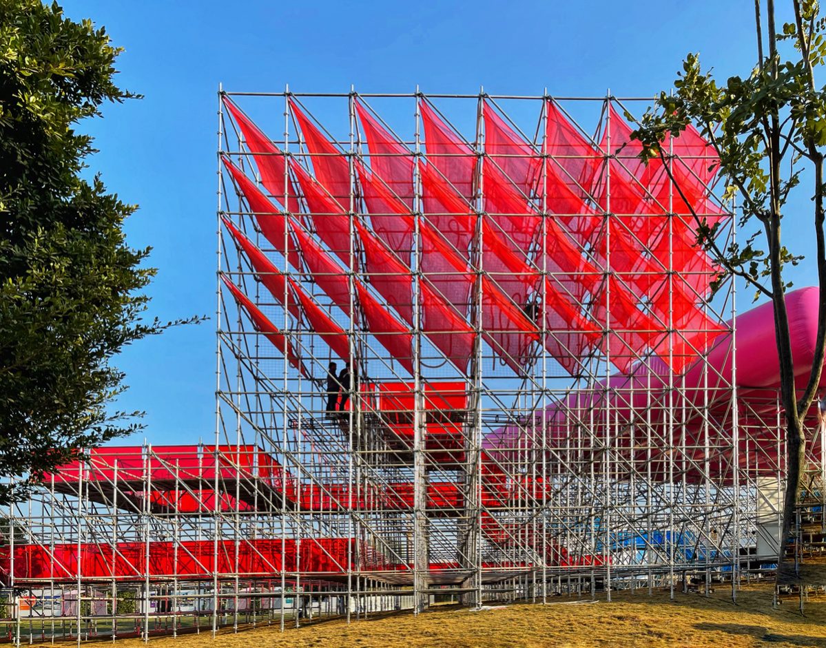 Qianhai Floating City Framed by People's Architecture Office