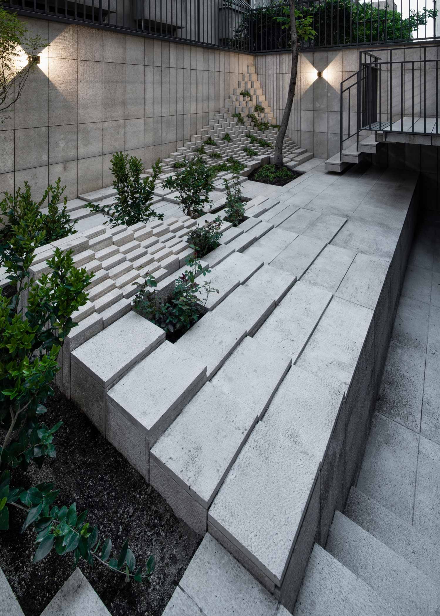 Stone Architecture With Parametric Methods: 9 Iconic Structures