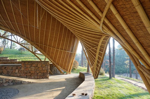 Wind Pavilion: Flaunting Curves Woven in Bamboo by Tongji CAUP