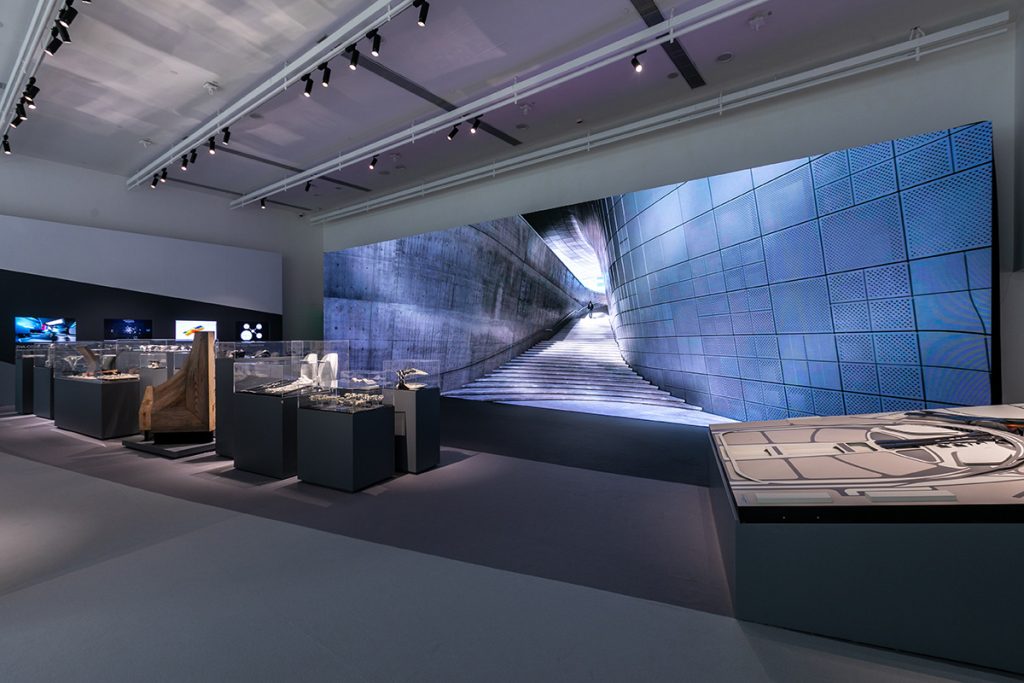 Zaha Hadid Architects' Immersive "Vertical Urbanism" Exhibition