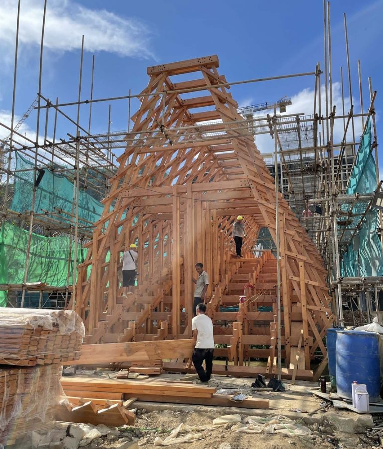 Timber Bridge in Gulou Waterfront By LUO Studio