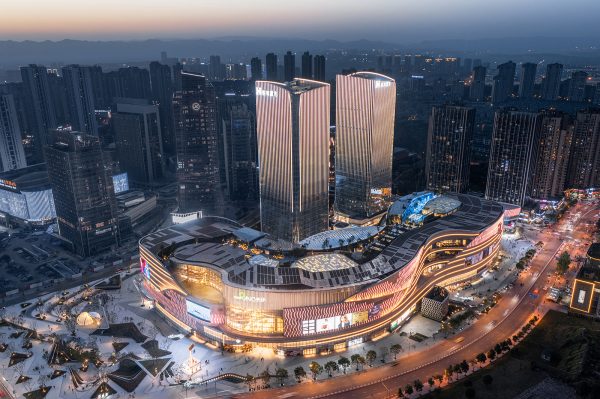 The Ring, A Seamless Joint Between Gardens and Retails