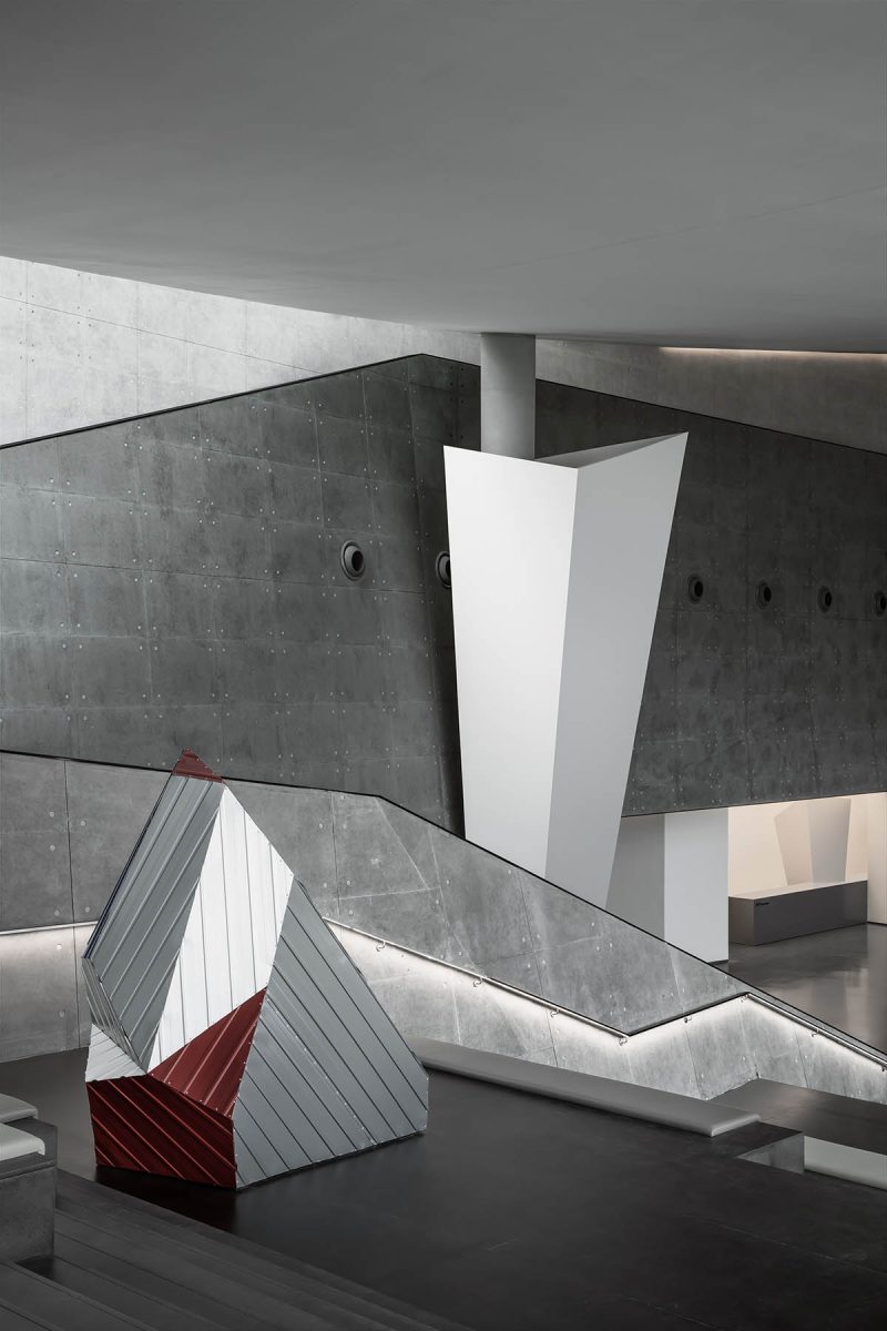 Spatial rhythm and curvaceous volume; art museums by CSD Design