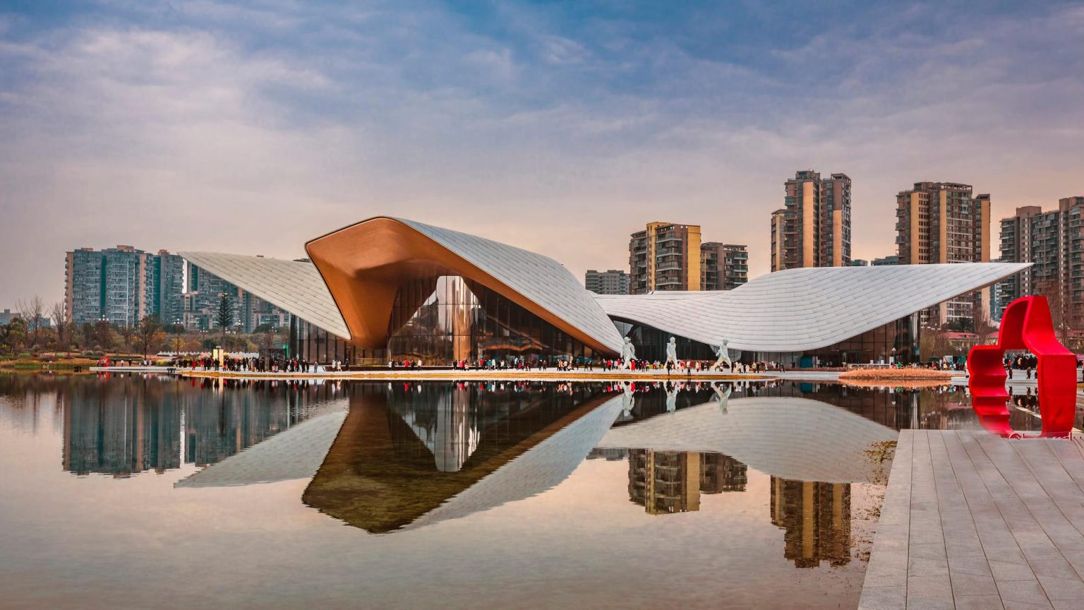 Spatial rhythm and curvaceous volume; art museums by CSD Design