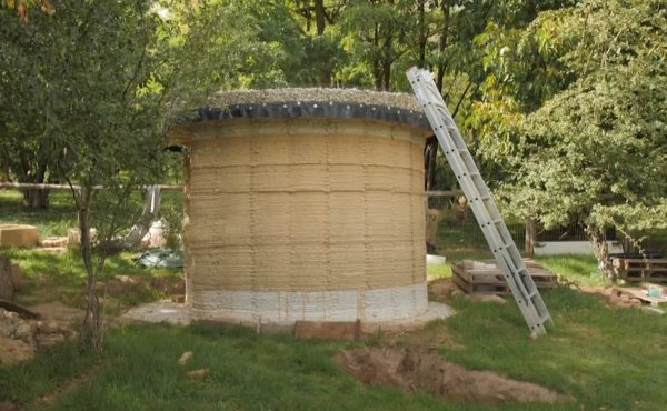 First 3D-printed structure made with loam for chickens