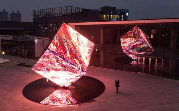 Outstanding data paintings and sculptures by Ouchhh
