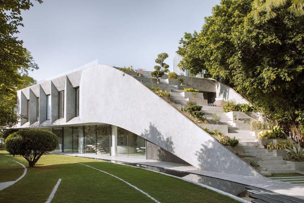A joint family house design in Delhi, Villa KD45 by Studio Symbiosis