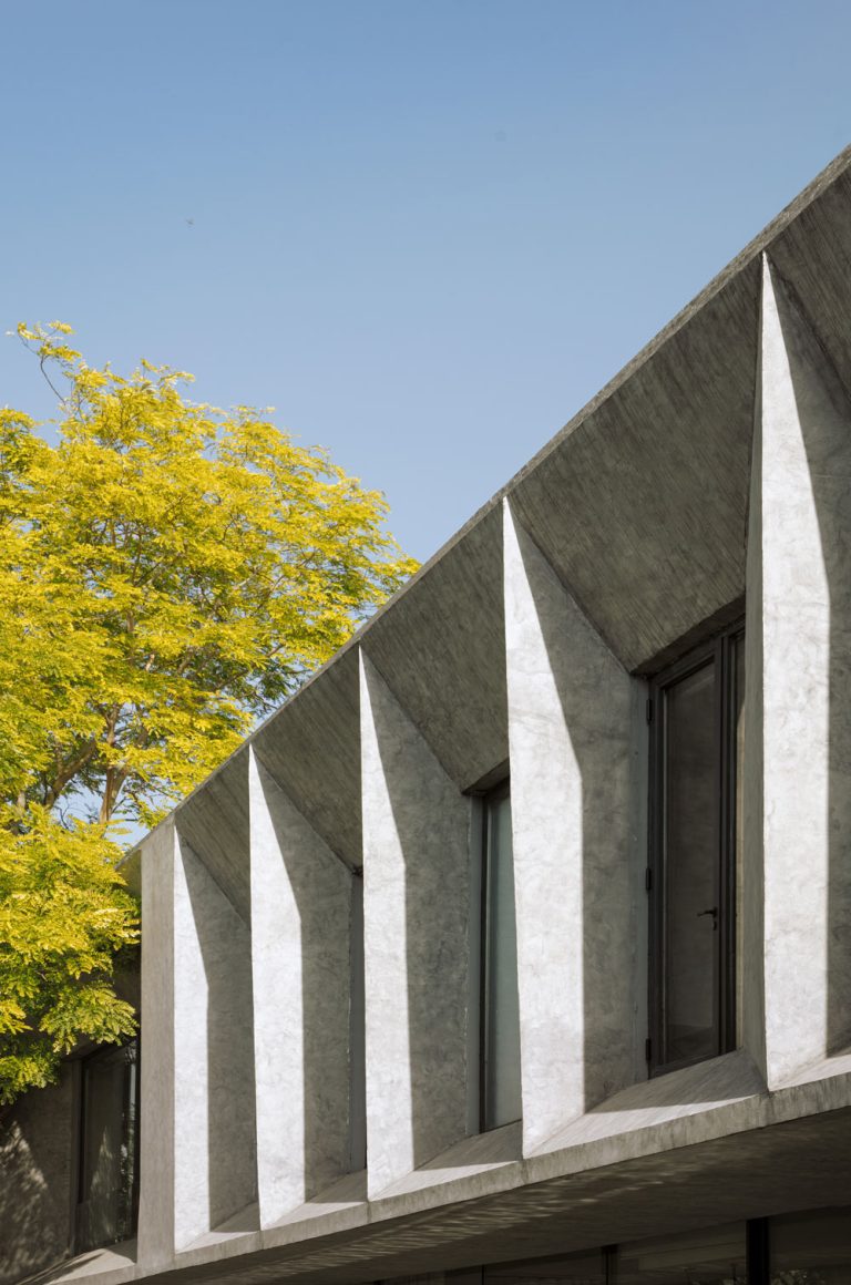 A joint family house design in Delhi, Villa KD45 by Studio Symbiosis