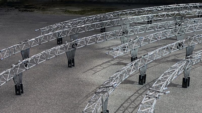 KnitNervi - An actively bent, knitted formwork for ribbed concrete shells