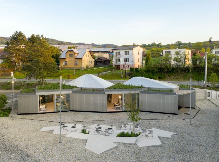 Modular Research Center, a sustainable and adaptable space by CHYBIK ...