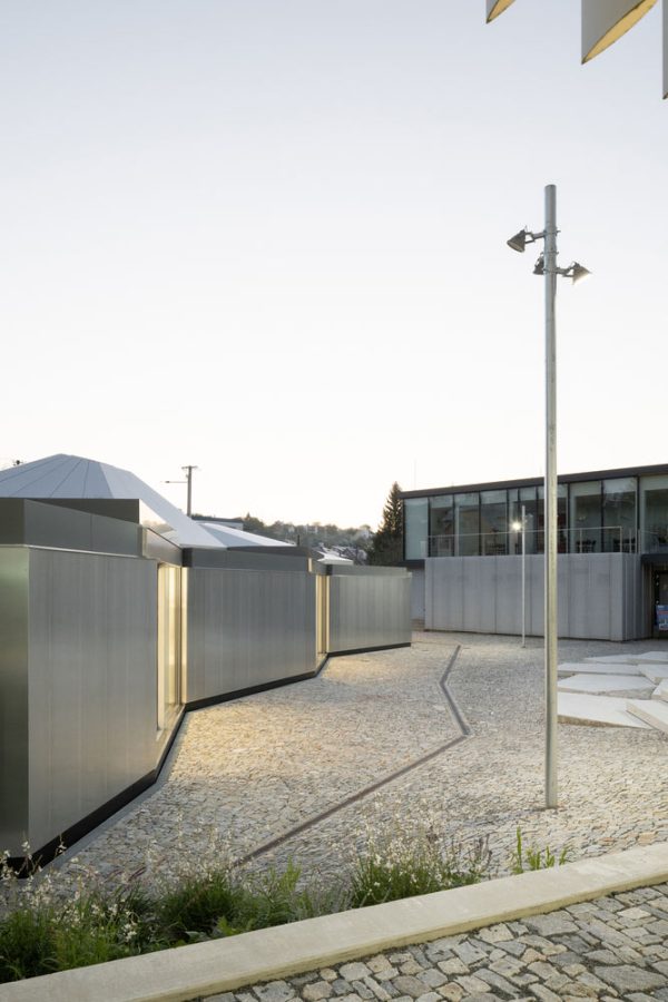 Modular Research Center, a sustainable and adaptable space by CHYBIK ...