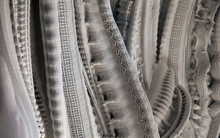 3D printed "Arabesque Wall" that contains 200 million individual surfaces