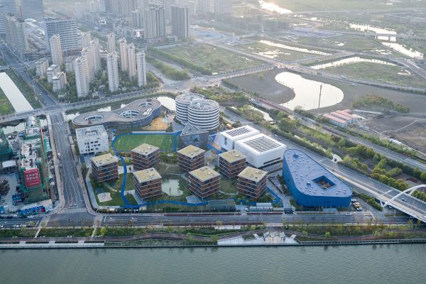Open Architecture designed Shanghai school like a transparent box