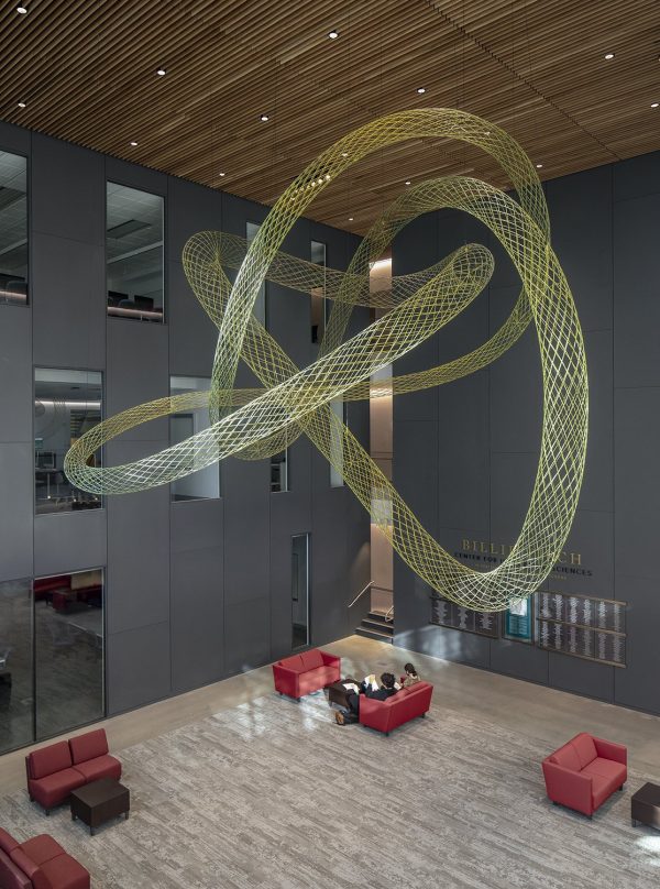 Editor’s Pick: 10 eye-catching kinetic installations build in 2022