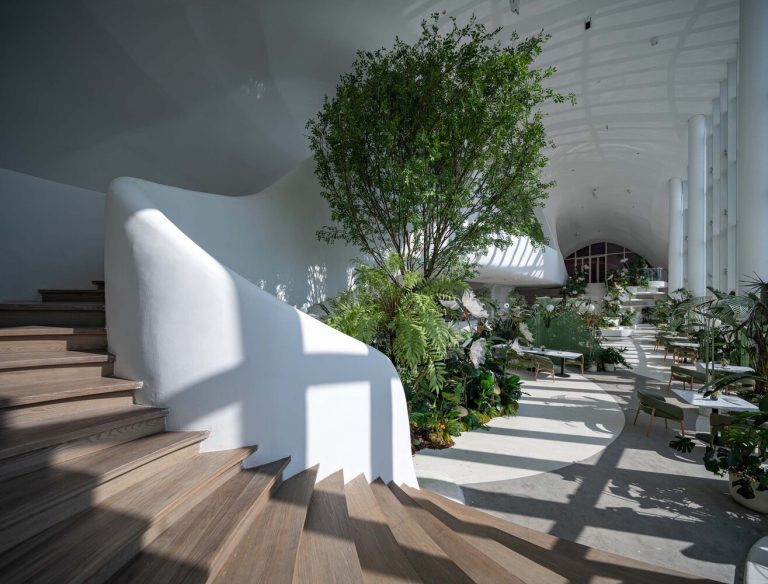 Chaohu Natural and Cultural Center designed by change architects