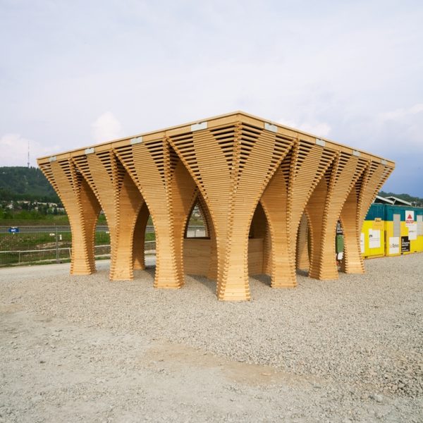 Robots and Wood: A match made in manufacturing heaven