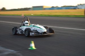 Univ. of Stuttgart breaks record for electric car acceleration