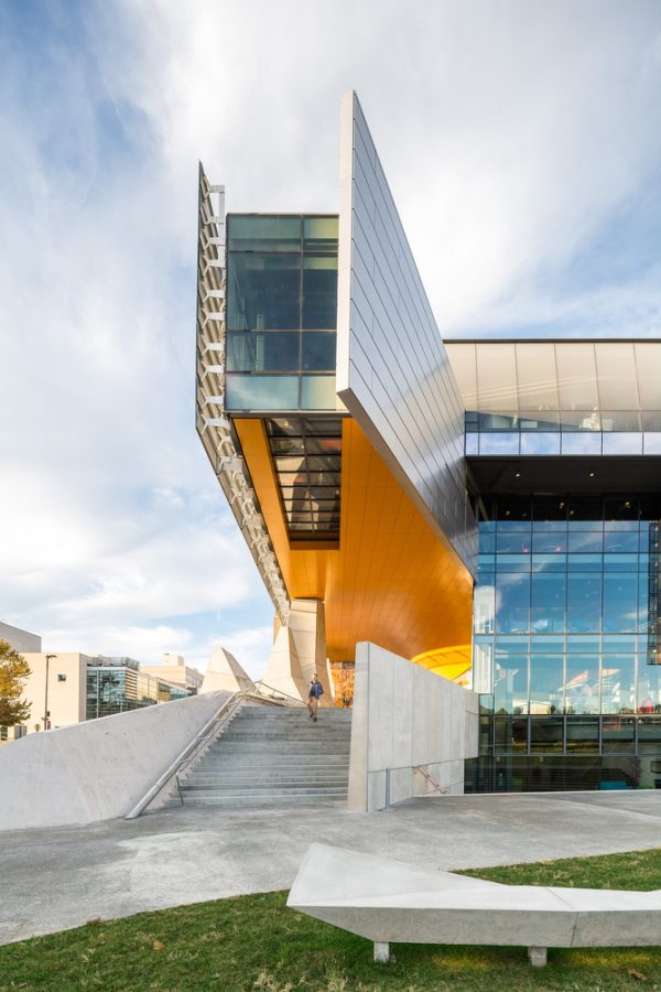 Gates Hall: Vibrant computer science facility by Morphosis