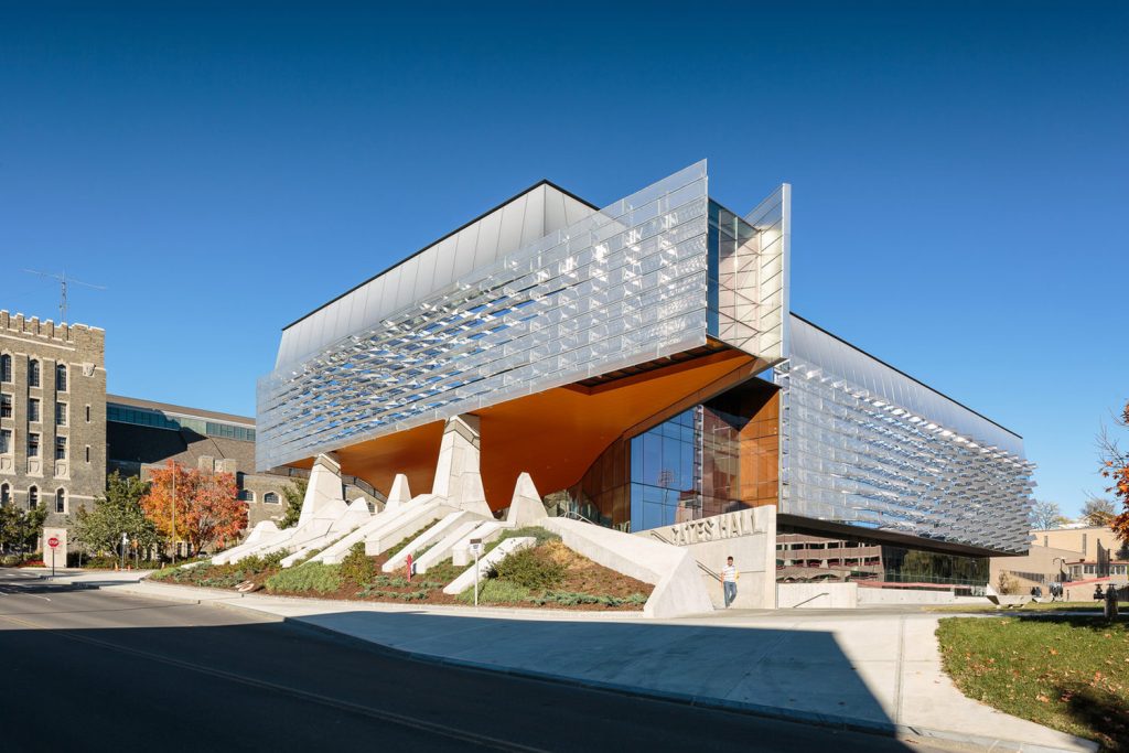 Gates Hall: Vibrant computer science facility by Morphosis