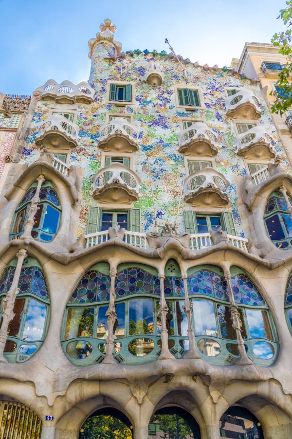 An overview of Antoni Gaudi's philosophy and works - PA