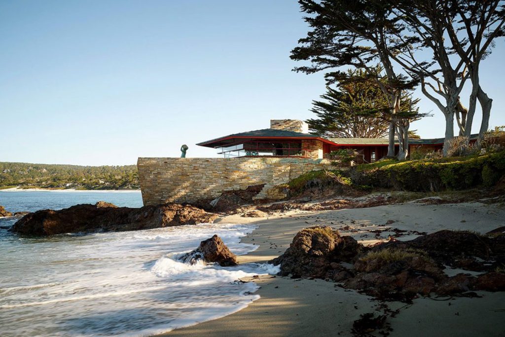 Frank Lloyd Wright-designed Mrs. Clinton Walker House