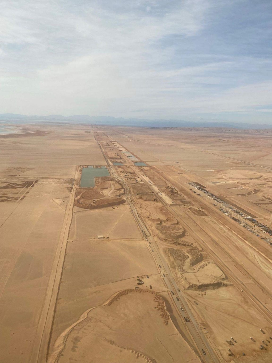 NEOM's mega-projects construction in Saudi Arabia