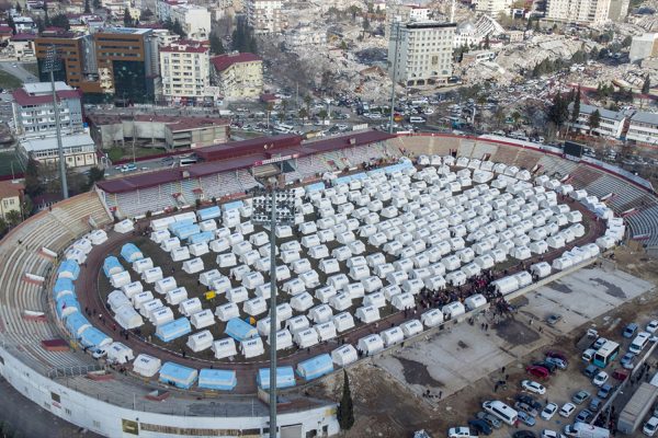 What role can architecture play in post-earthquake recovery?