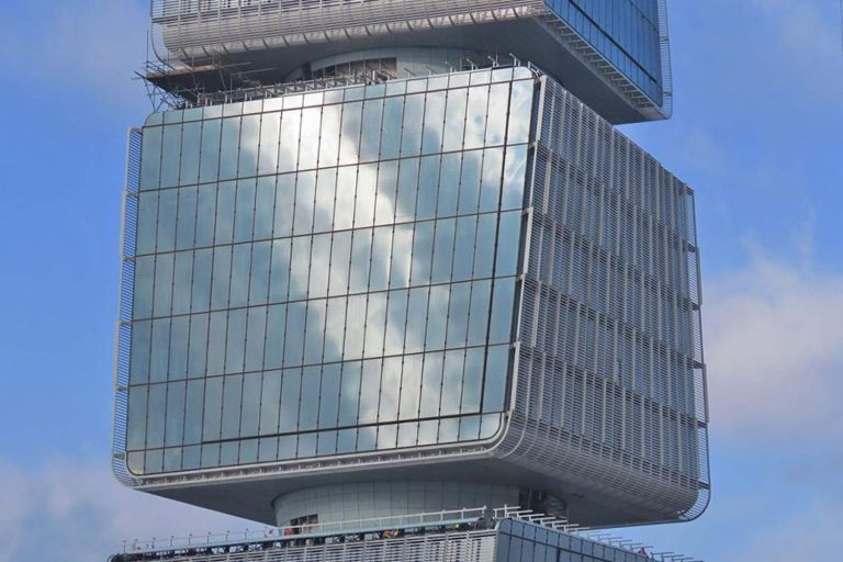 Azerbaijan Ministry of Taxes Tower by FX Collaborative