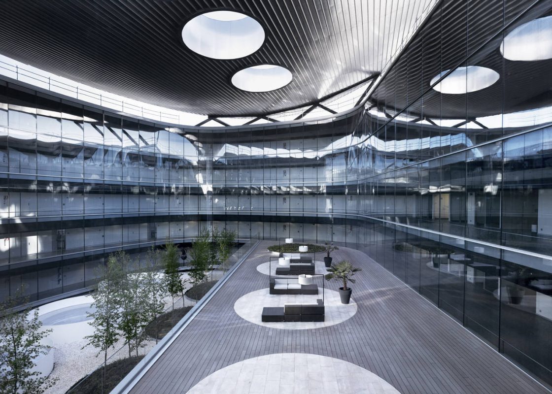 Rey Juan Carlos Hospital by Rafael de La-Hoz
