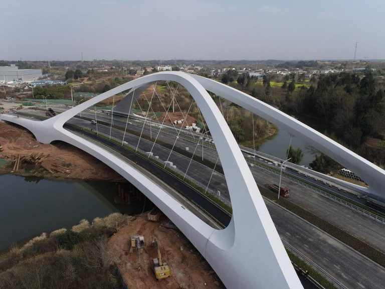 West Line Cross-Jiangxi River Bridge by ZHA nearing completion