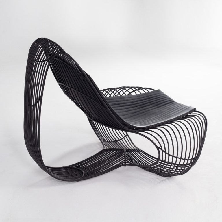 Ernesto Pastore's Seashell Chair inspired by Bivalve seashells