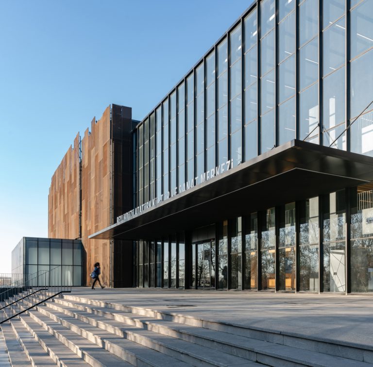 Istanbul Architecture Guide: 8 modern buildings to explore