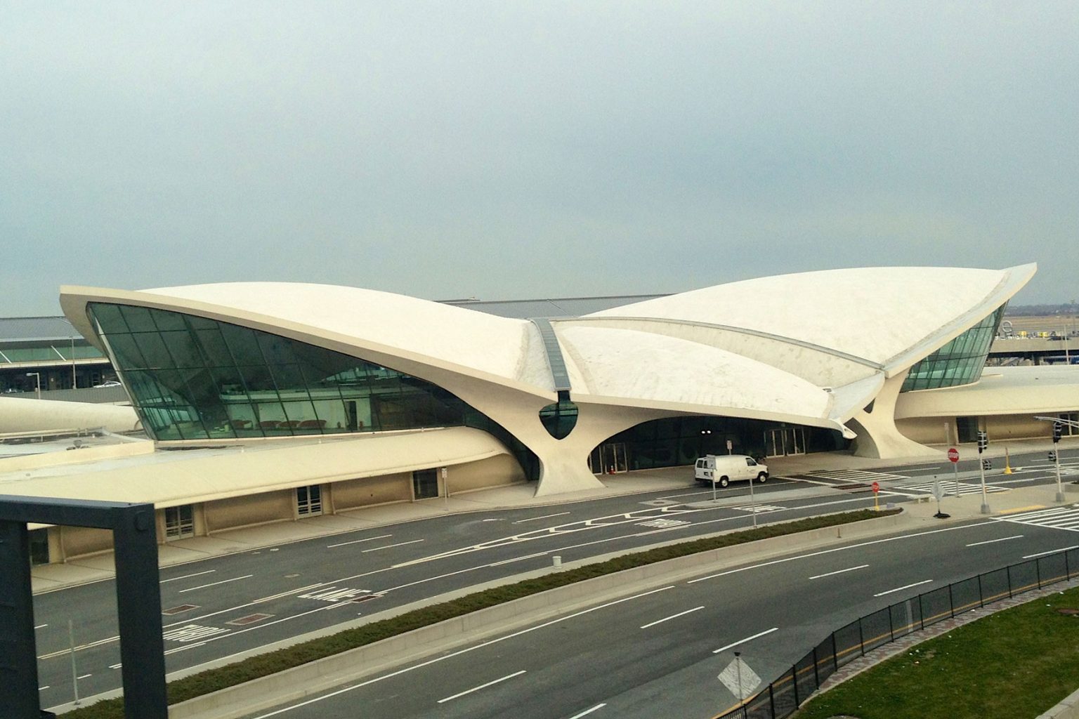 Googie Architecture: 6 futuristic design examples