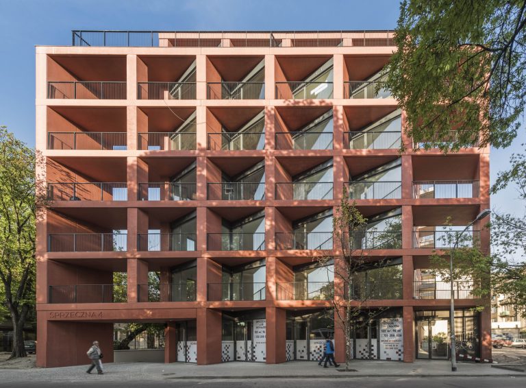 Warsaw Architecture Guide: 6 modern structures to see