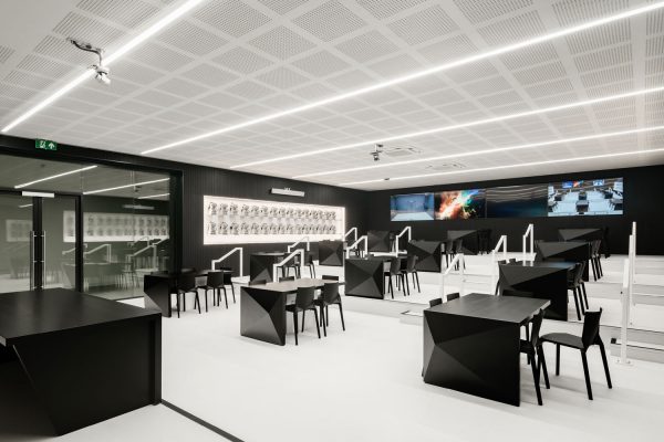 Augmented Reality: How it works and its practical uses in architecture