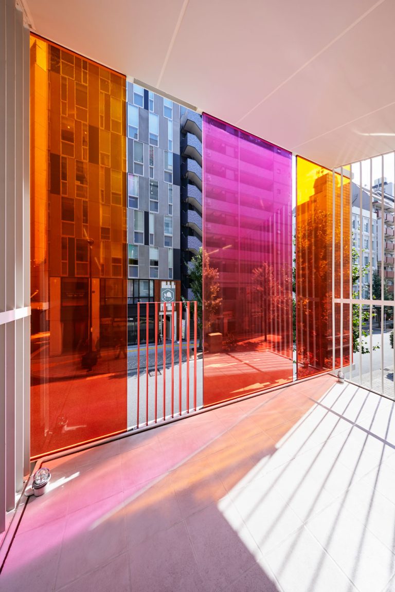 SAKO Architects’ Tokyo Office: Multicolored Glass Facade