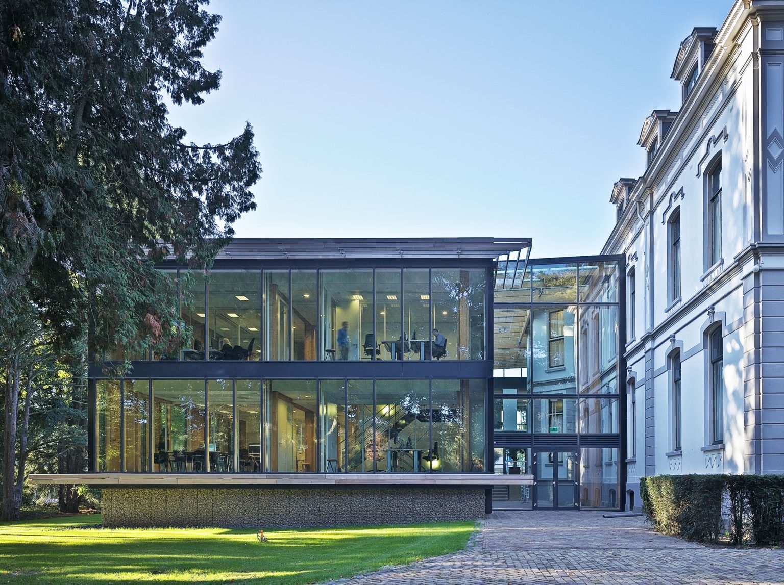 Design for Deconstruction: Sustainable architecture transformation