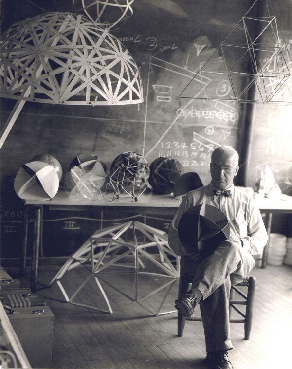 Buckminster Fuller: "Doing more with less" - Parametric Architecture