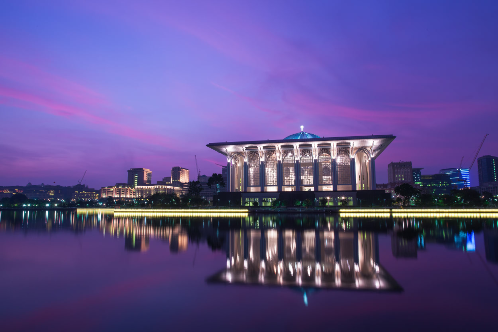 Malaysia's "Iron Mosque" Masjid Tuanku Mizan Zainal Abidin