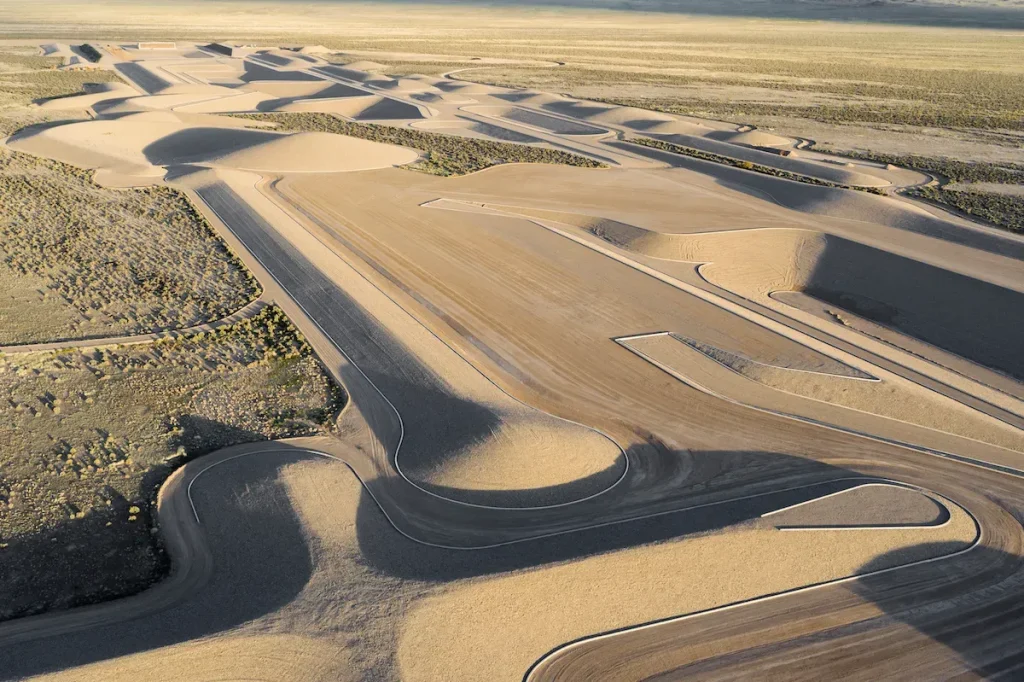 Michael Heizer’s “City”: A Monumental Land Art Installation in the ...